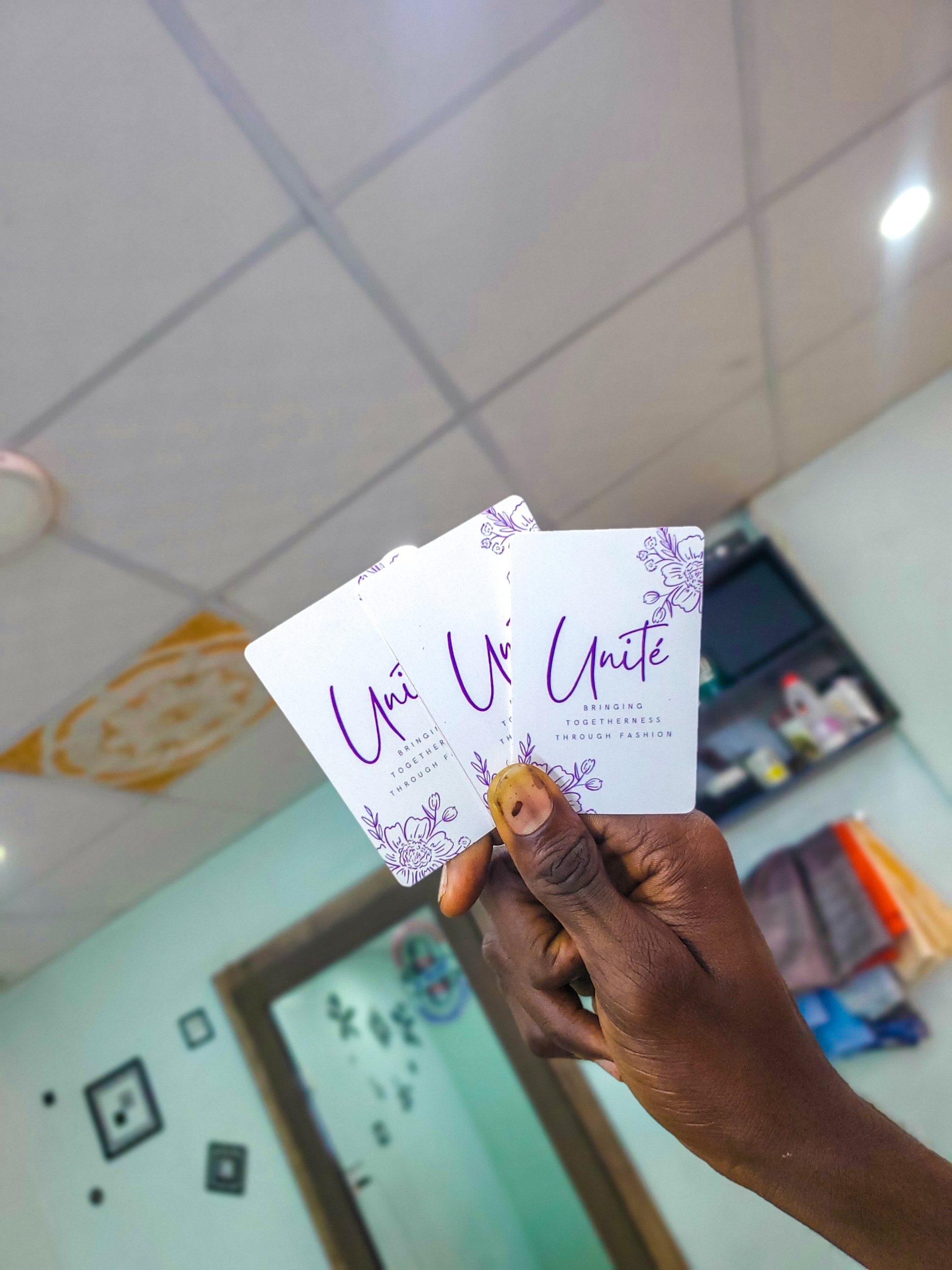 UNITE FASHION CARD GAME - TheAduni